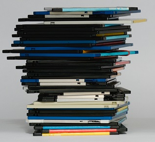 The History of Computer Storage Devices | Record Nations