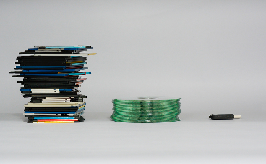 The History of Computer Storage Devices | Record Nations